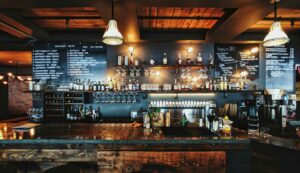 Elektroprüfung nach DGUV V3 in der Gastronomie | Prüfinstitut Bertsch